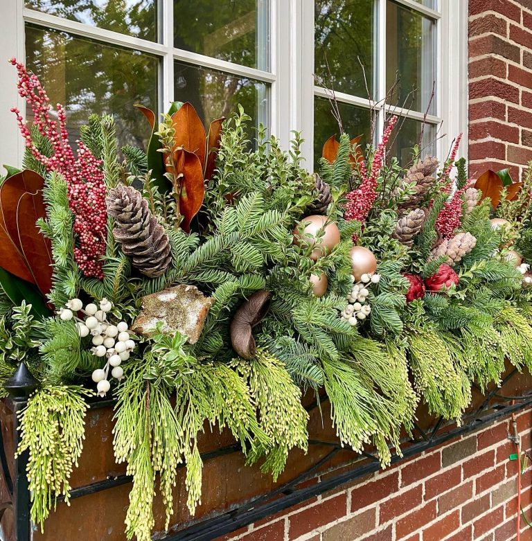 29 Window Box Ideas to Brighten Up Your Home’s Curb Appeal – Inspired Homey